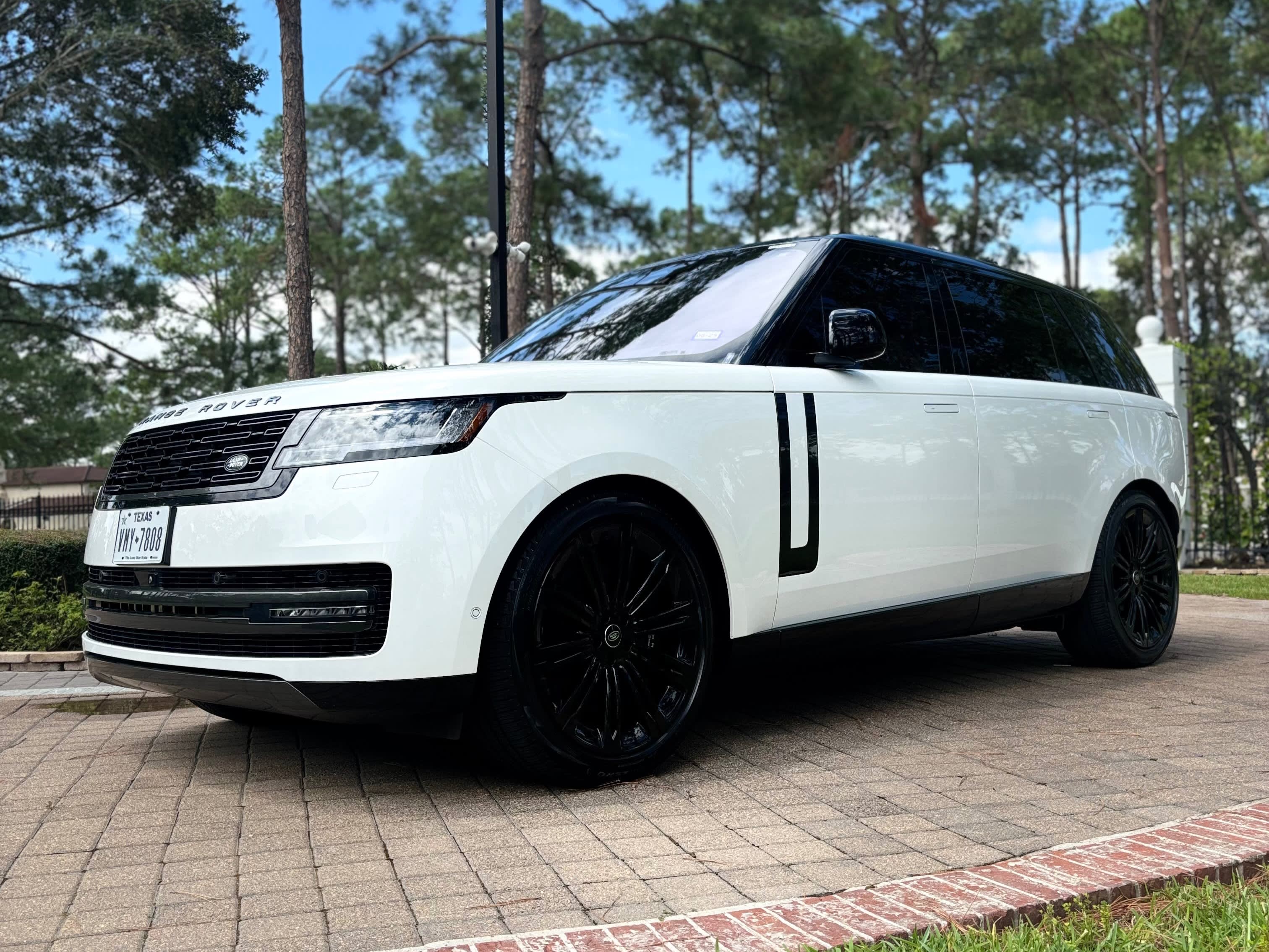 Range Rover SE - Luxury SUV Rental - Matador Exotic Car Rentals