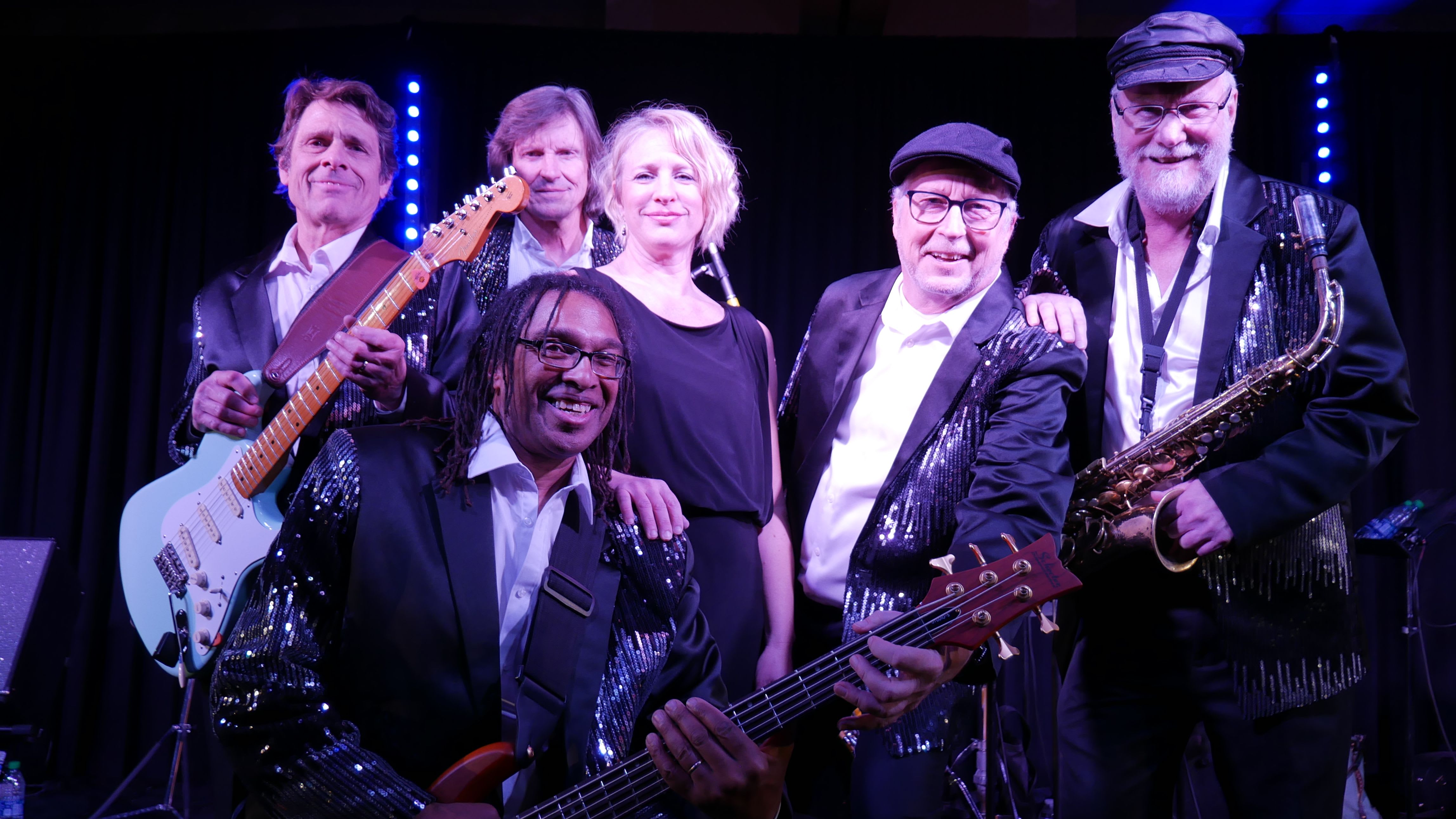 The XO DANCE BAND - Dazzler Productions | Music Business in Westminster