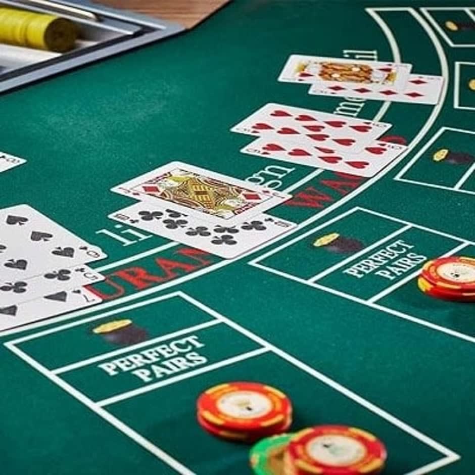 Blackjack - Dealer Courses - Royal International School of Gaming, LLC ...