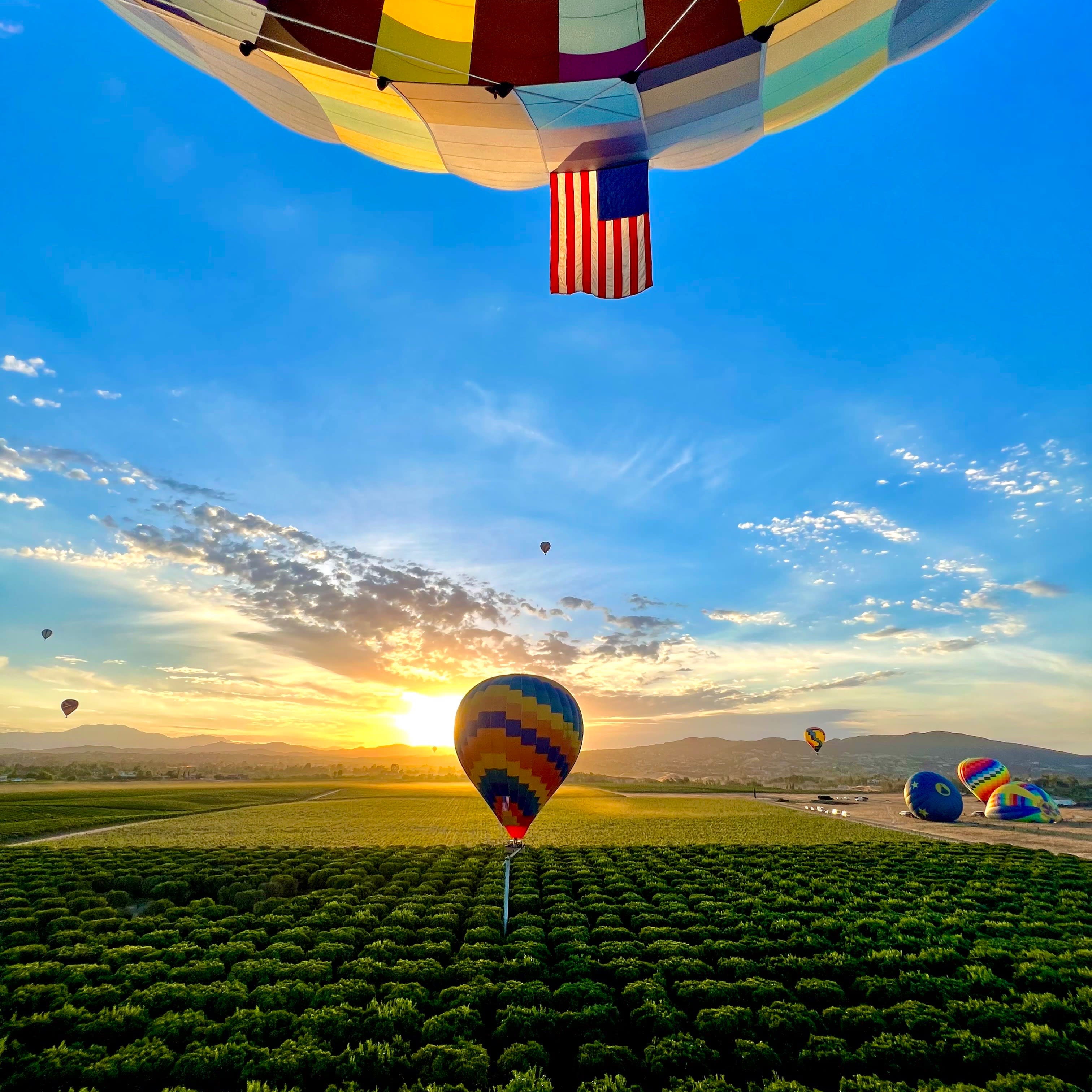 Sunrise balloons store