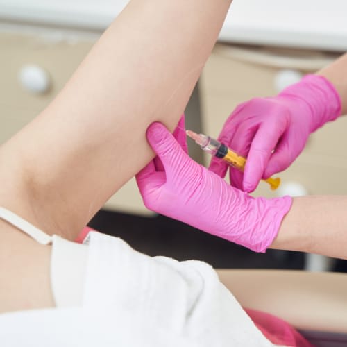 Lipo Dissolve (Fat Dissolve Injections) - Additional Services - Luxxe ...