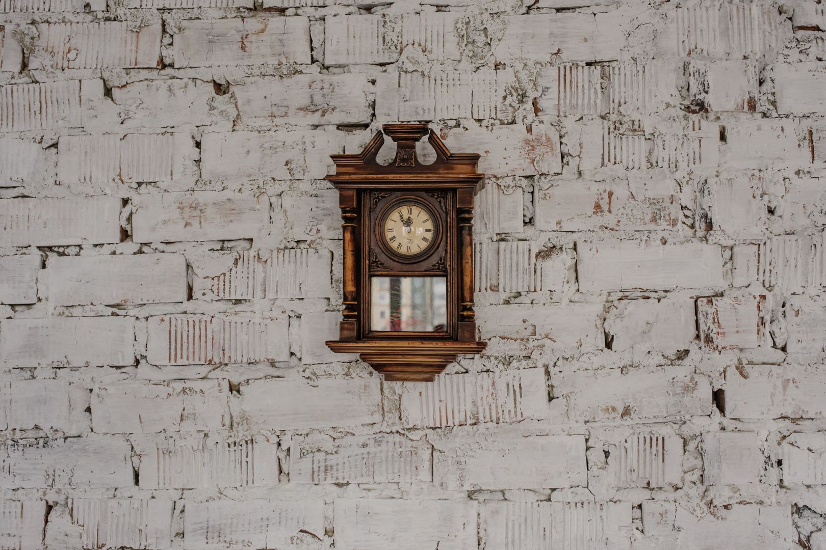 Antique Wall Clock - Second-Hand Treasures in Sweetwater - The Thrift ...