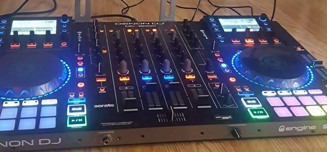 My Equipment - Lucian Vibes - Event DJ | London