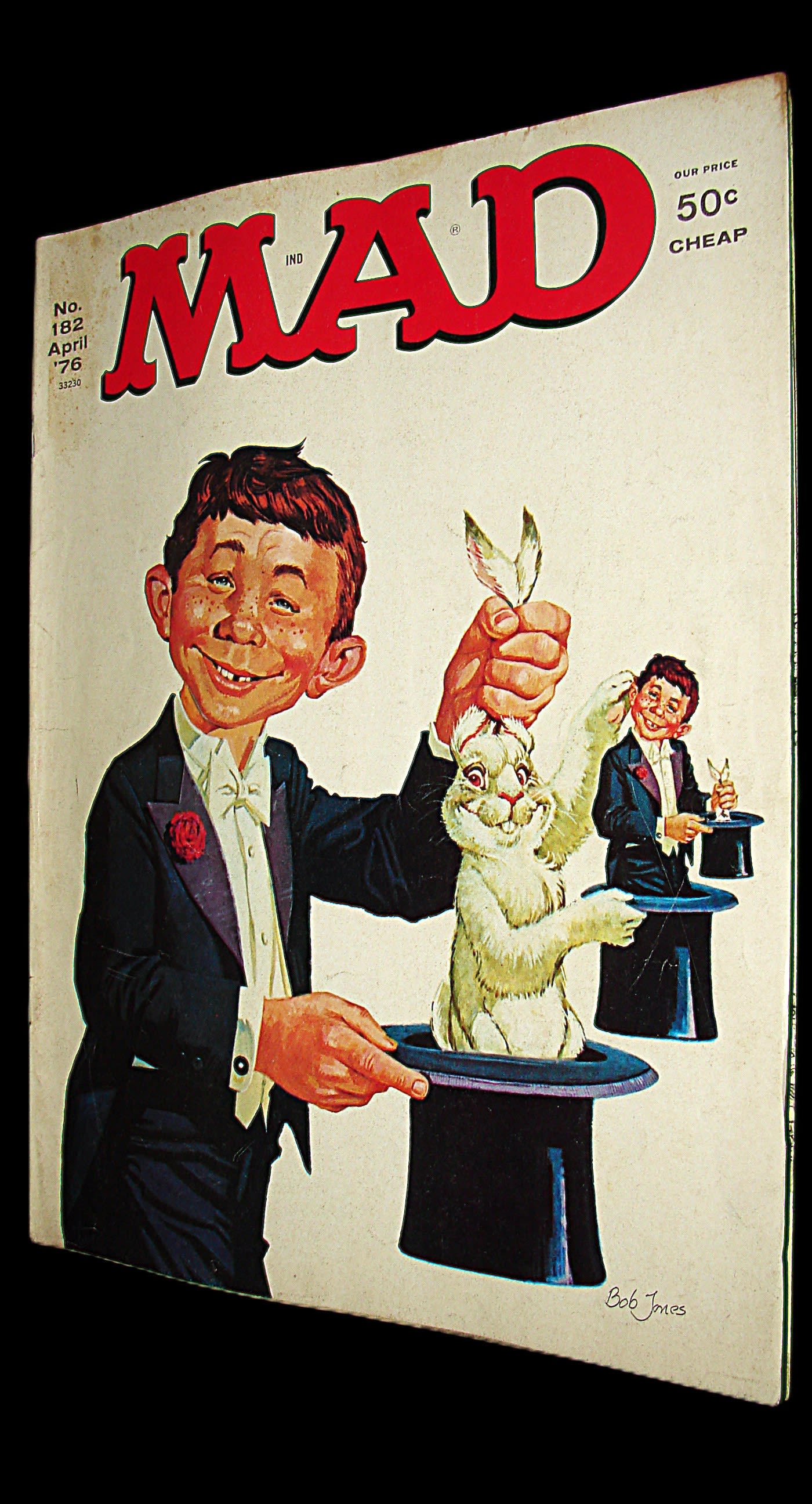 182 April 1976 MAD Magazine MAGICIAN Rabbit Bob Jones Cover Art