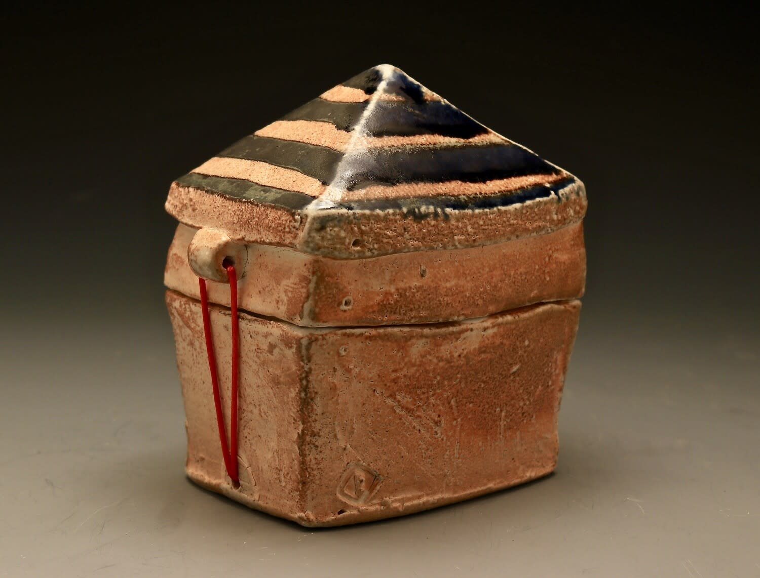 Touchstone Urn, 30 Cubic Inch - Touchstone Urns - Chris Baskin Pottery ...