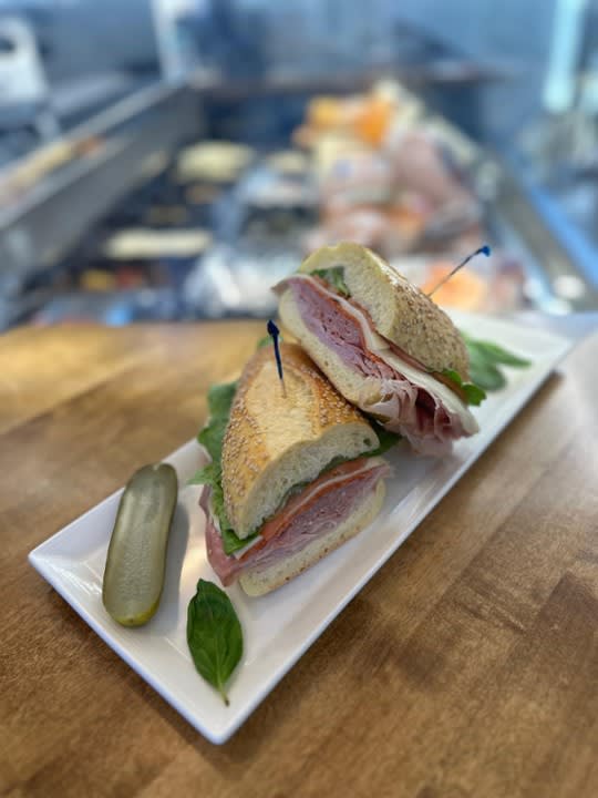 BYO Cold/Hot Sandwich - Featured Items - Sam’s Delicatessen Summit ...
