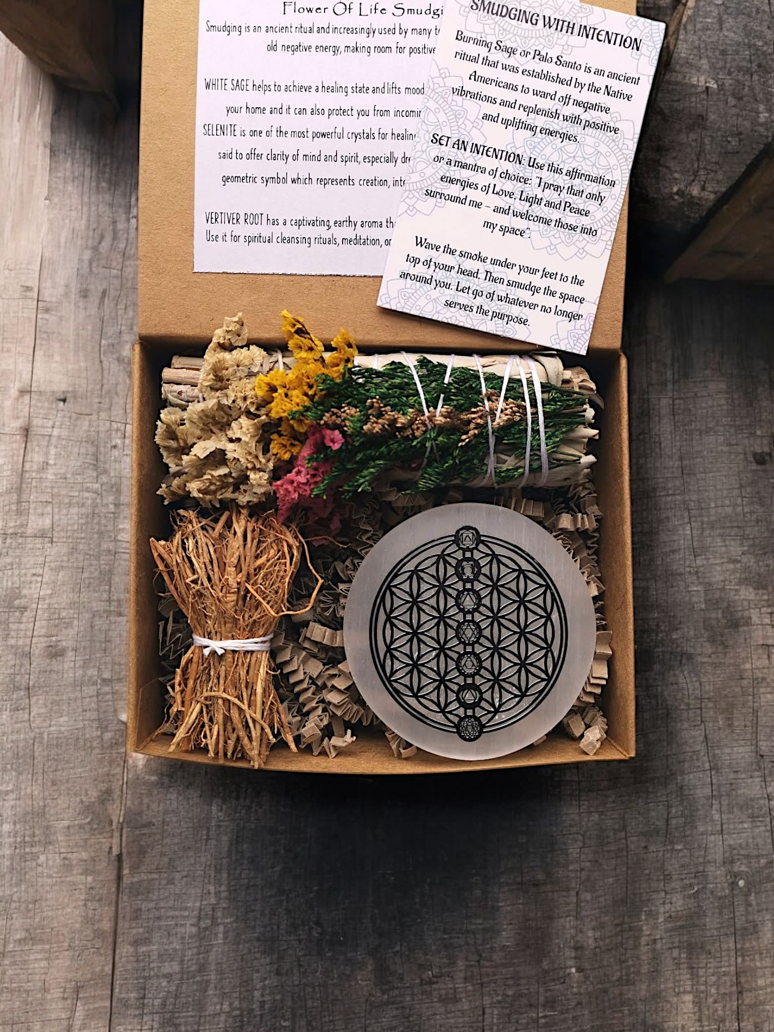 FLOWER OF LIFE Smudging Set - Smudging sets & crystals - Petitgrain ...