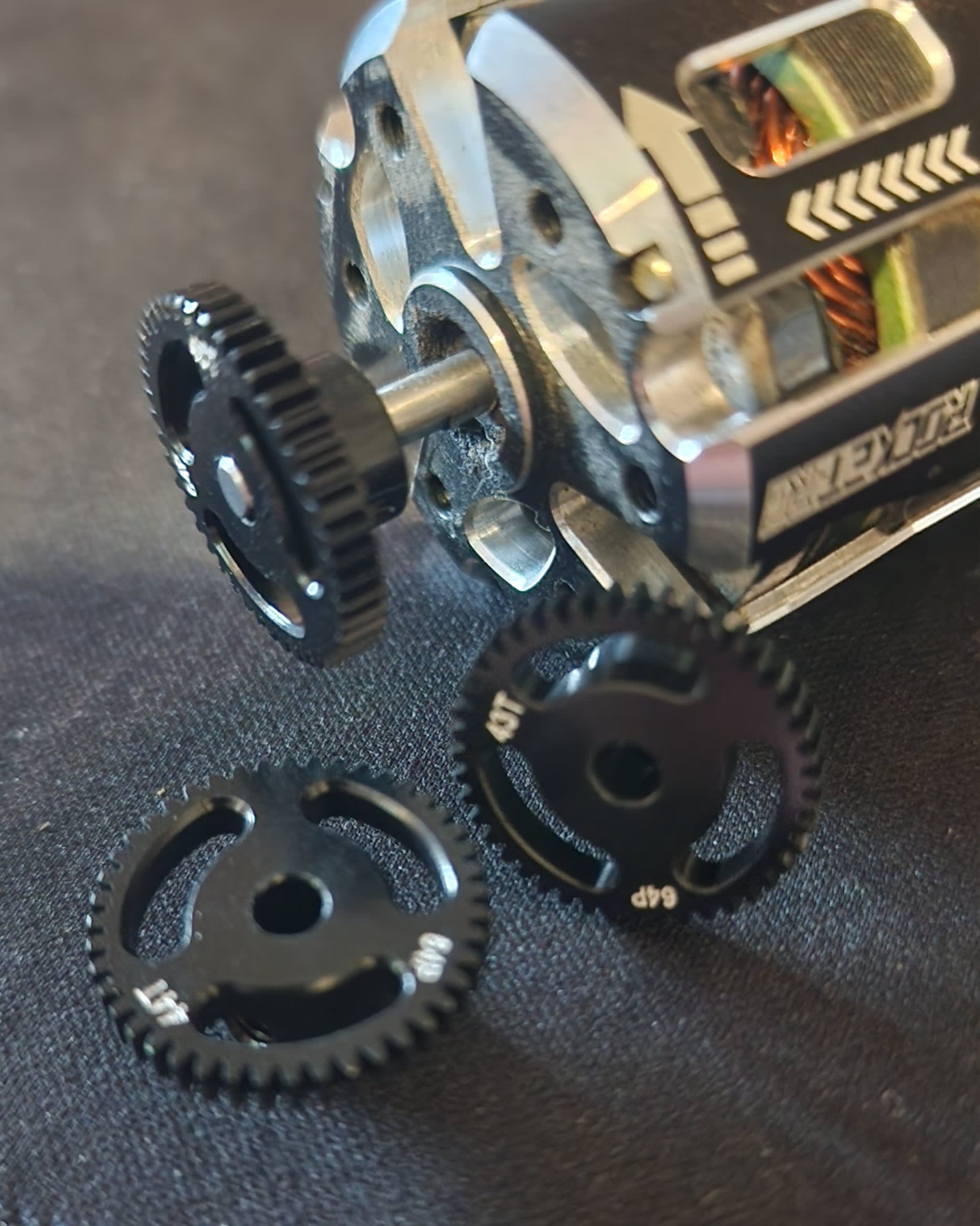 Ultralight 64DP Pinion Gear - Pinion Gear - RC Racing Track | Exeter RC ...