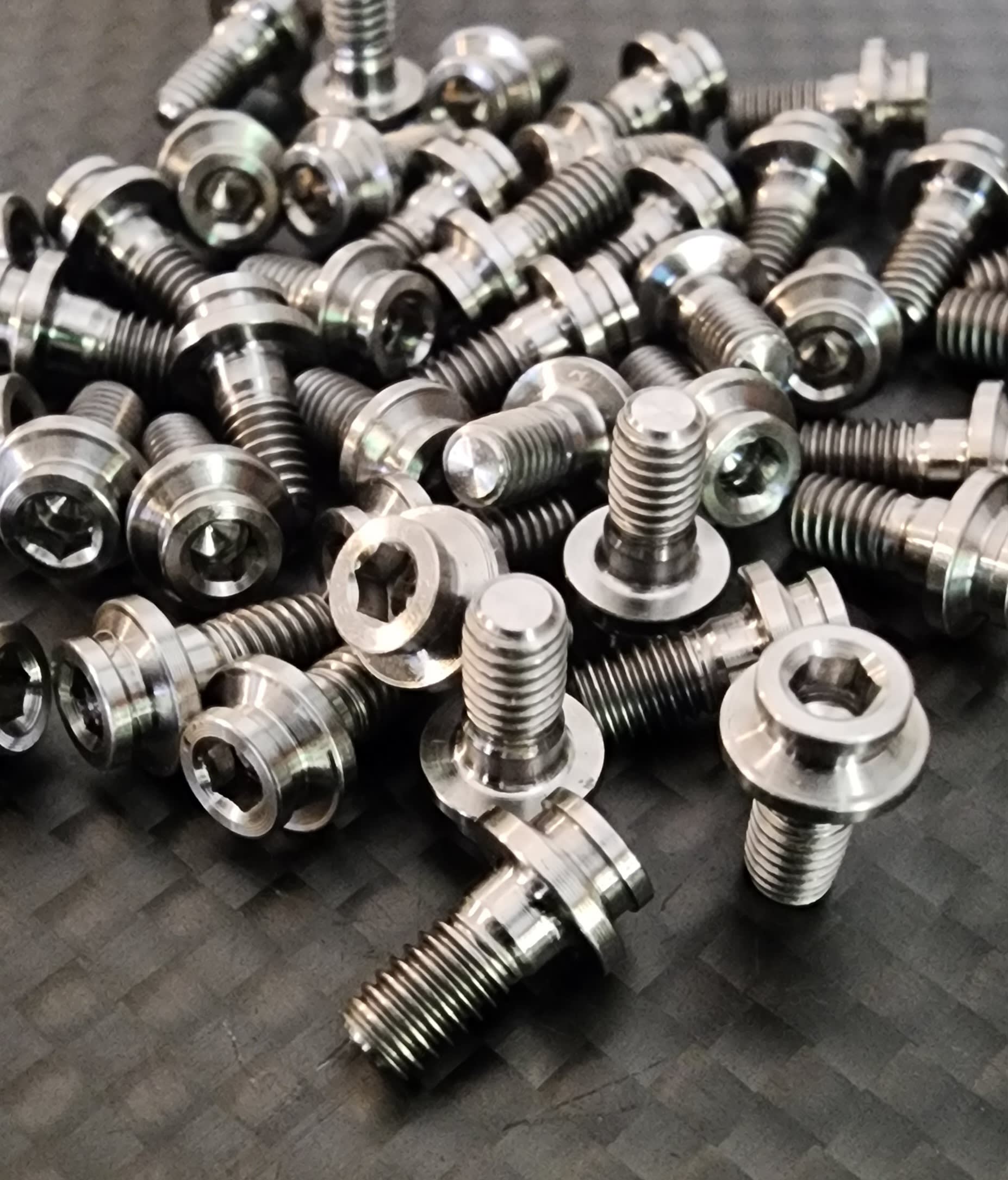 Titanium upper screw kit - Titanium screw kit - RC Racing Track ...